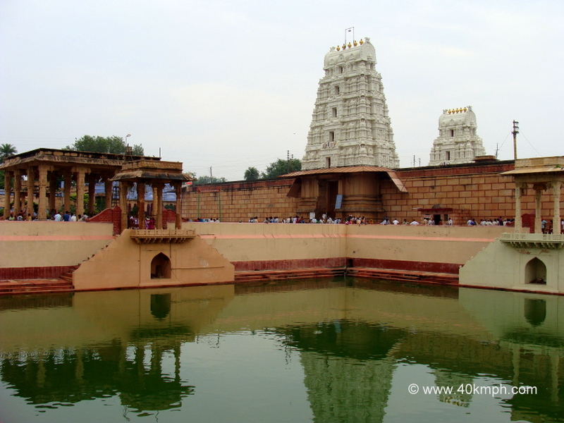 Pushkarni – The Holy Pond, Rangji Temple (Vrindavan) | 40kmph.com